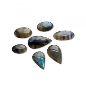 10 Labradorite Facts and Photos That Will Inspire You