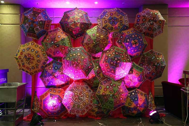 Best Ways To Use Umbrella For The Wedding Decor